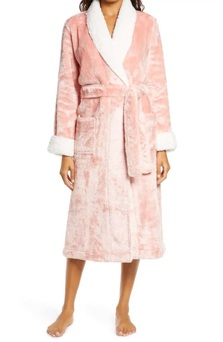 The Most Comfortable Plush Robes For Women Comfortnerd